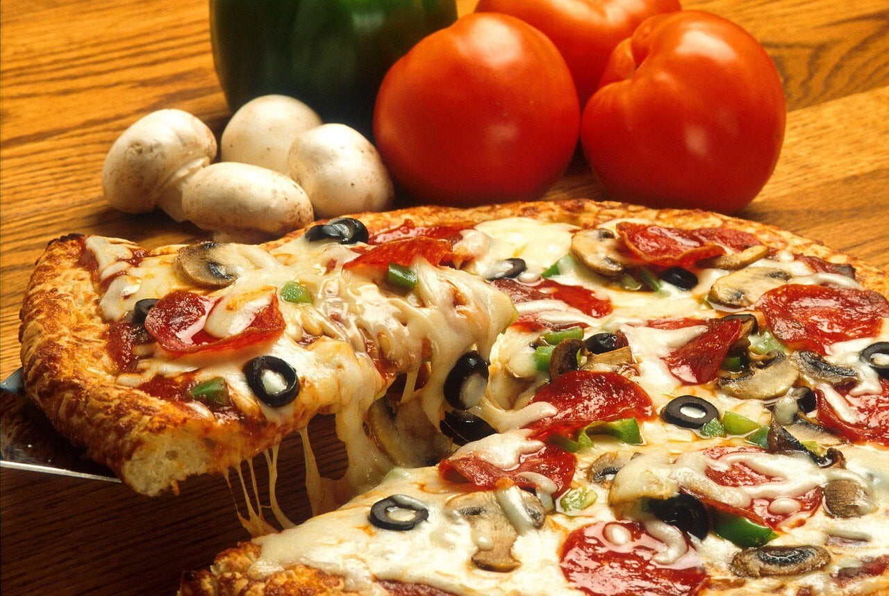 Detroit vs Chicago Pizza 2026 Comparison - Which Is The Best?